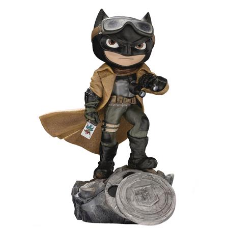 Minico Justice League Knightmare Batman Vinyl Statue (C: 1-1 - Discount ...